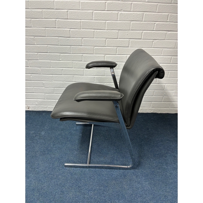 S/Hand Boss Design Delphi Low Back Visitor Chairs in Grey Hide