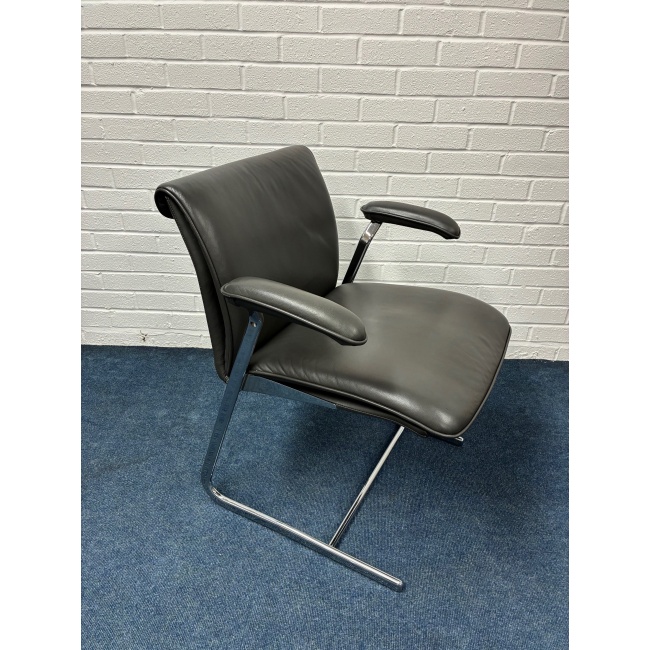S/Hand Boss Design Delphi Low Back Visitor Chairs in Grey Hide